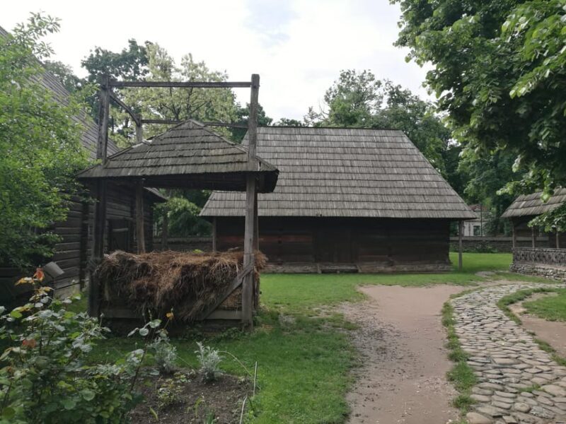Bucharest: Village Museum Guided Tour - What the Tour Includes