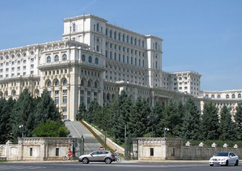 Bucharest: Welcome Private Tour with a Local - Key Points