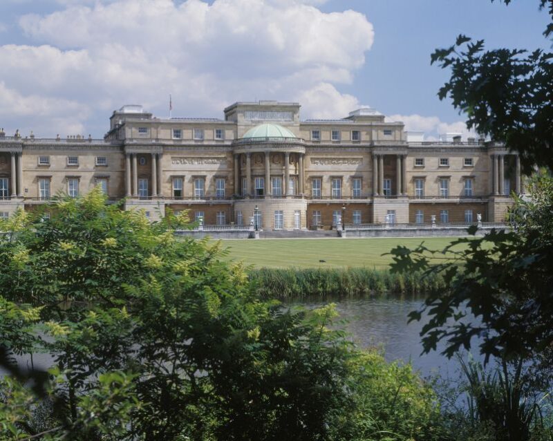 Buckingham Palace and Stonehenge Tour - Key Points