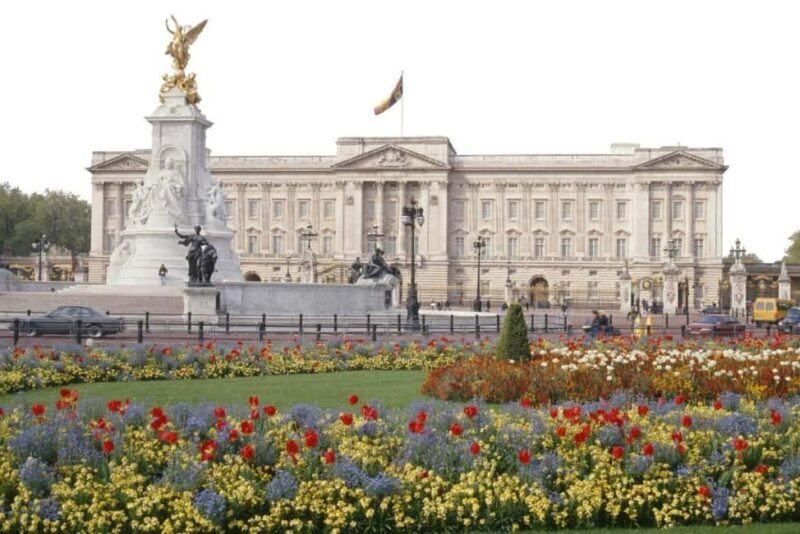 Buckingham Palace and Windsor Castle Tour - An In-Depth Look at the Tour Itself