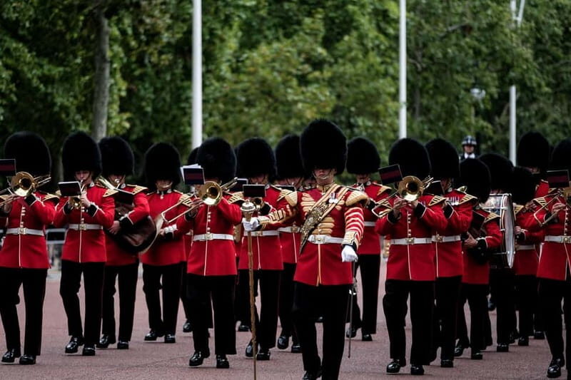 Buckingham Palace, Changing of the Guard Walking Tour - Key Points