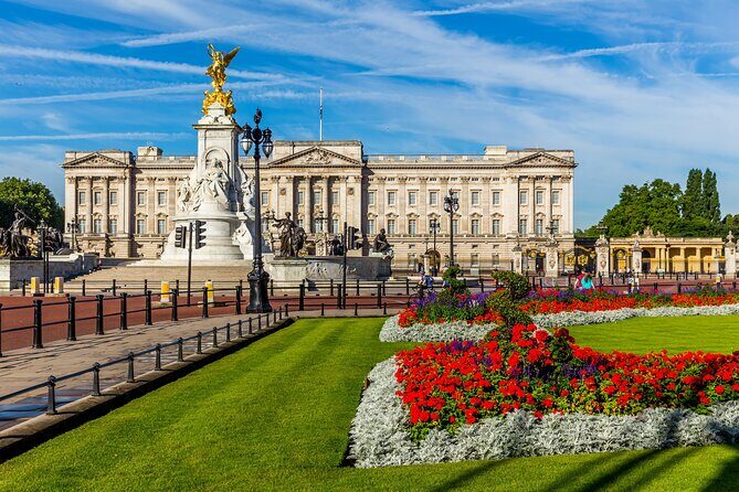 Buckingham Palace Exterior and Royal History Private Tour - Introduction