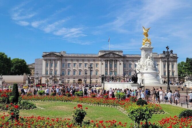 Buckingham Palace: Walking Tour with Entry & Audio Guide - Key Points