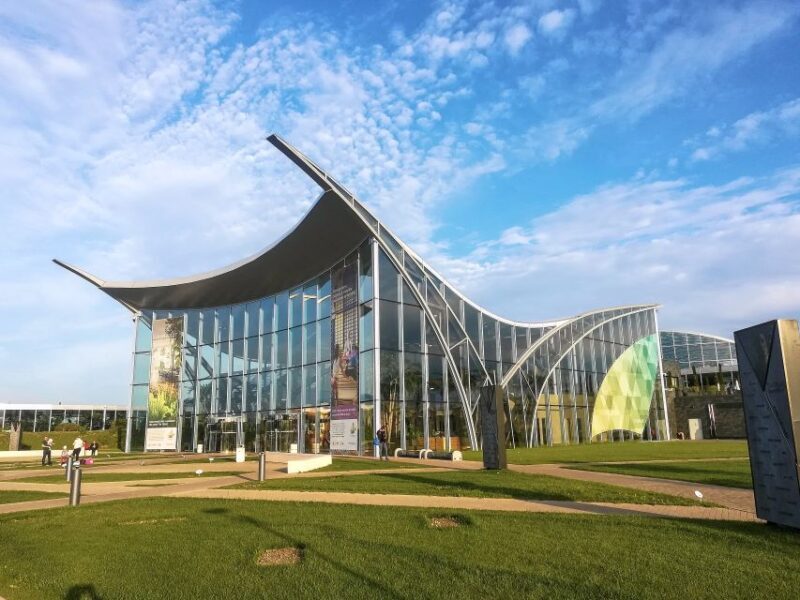 Bucuresti: Therme Bucharest Evening Entry Ticket & Transfer - Key Points