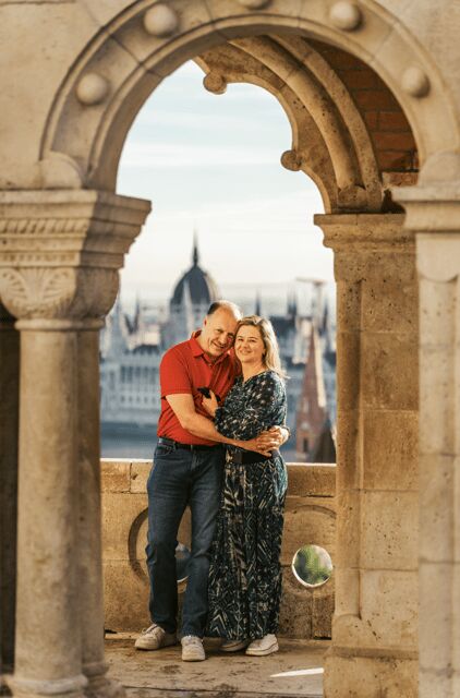 Buda Castle: Private photoshoot with a local guide - Authenticity and the Guide’s Role