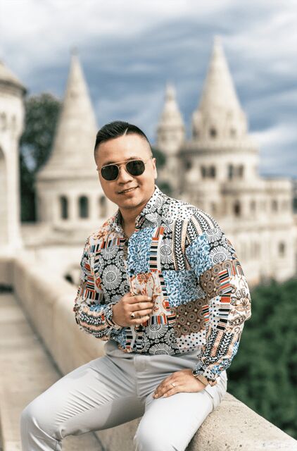 Buda Castle: Private photoshoot with a local guide - The Value Proposition