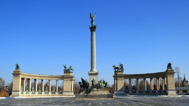 Budapest: 2 Hour City Highlights Tour with Local - Who Should Consider This Tour?