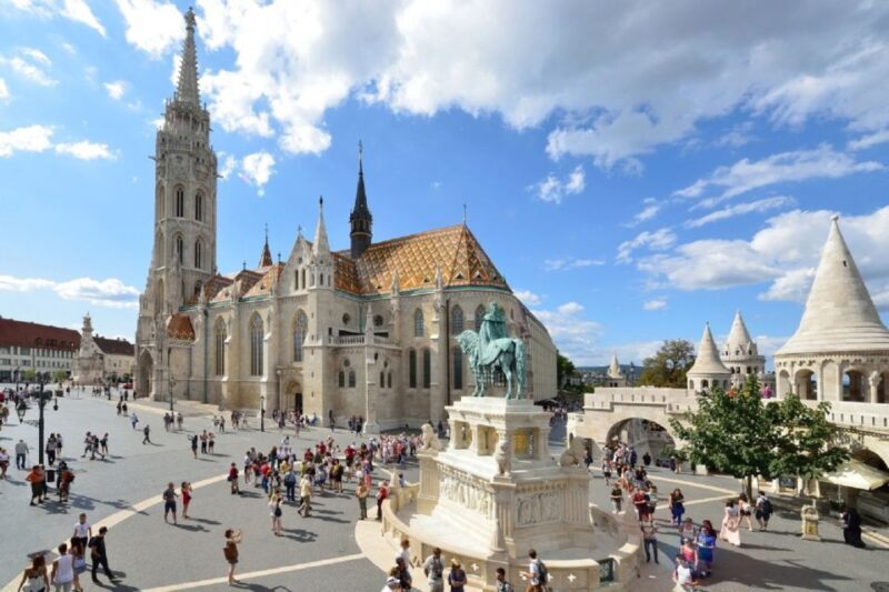 Budapest: 3-Hour Grand City Tour and Castle Walk - Authentic Experiences Highlighted by Reviewers
