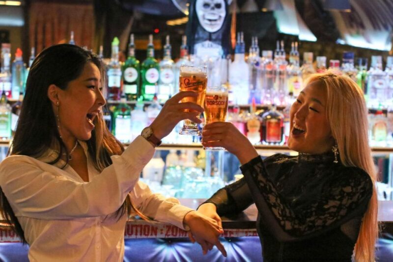 Budapest: Bar Crawl Tour with Local Drinks - Key Points