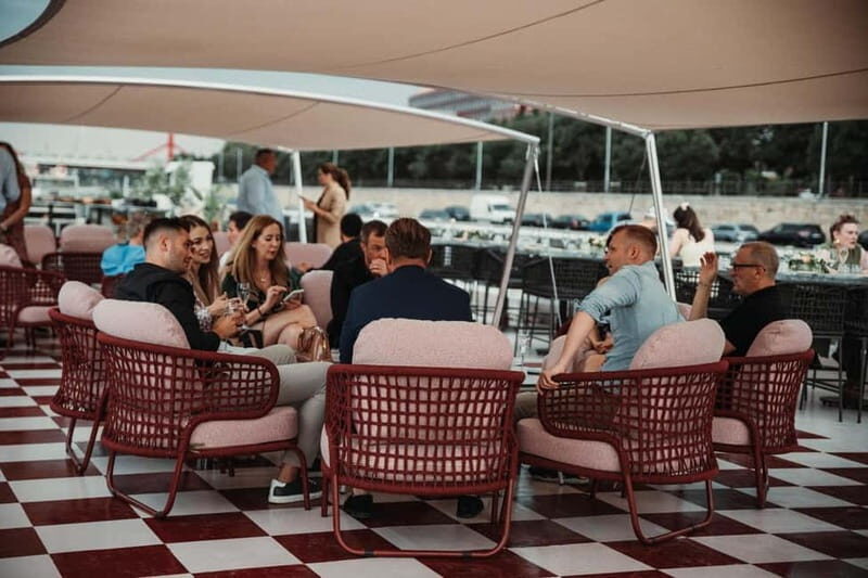 Budapest: BBQ Dinner Cruise w/ Live Music & Unlimited Drinks - The Value and Considerations