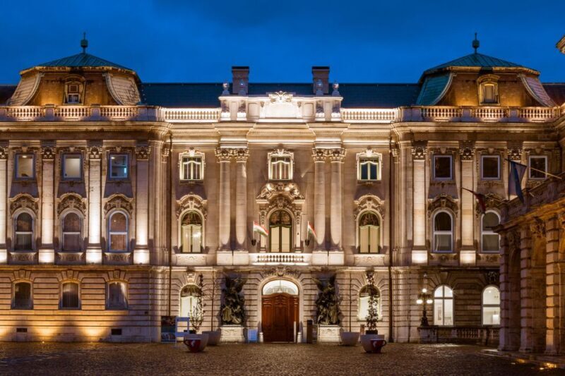 Budapest: Buda Castle Walk with Saint Stephen's Hall - Who Will Love This Tour?