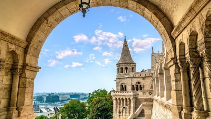 Budapest: Capture the most Photogenic Spots with a Local - Practical Details