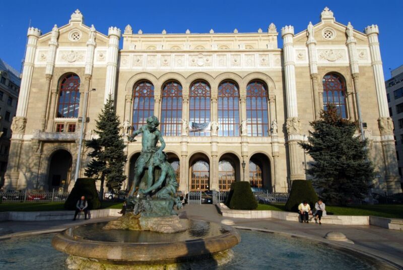 Budapest: City Discovery Tour - Gellért Hill and Scenic Views
