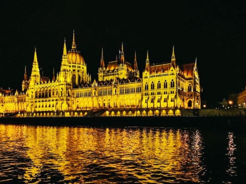 Budapest: City Highlights Cruise with Welcome Drink - What to Expect on the Budapest City Highlights Cruise