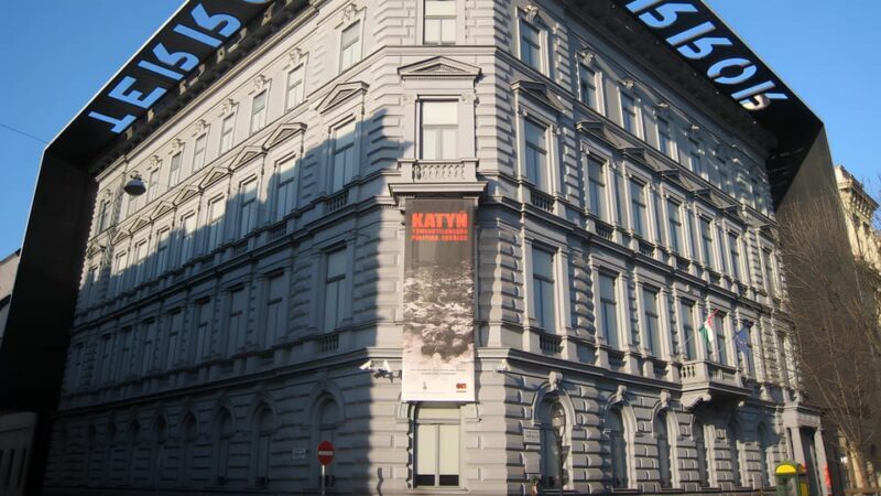 Budapest: City Highlights Walking Tour - The Sum Up