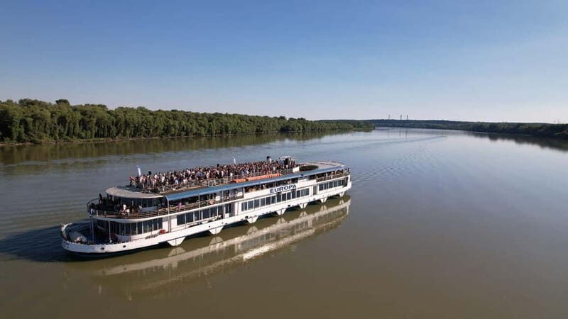 Budapest: Cruisin' Boat Party Psytrance Voyage w/ IKØN - A Full Look at the Psytrance Voyage Experience