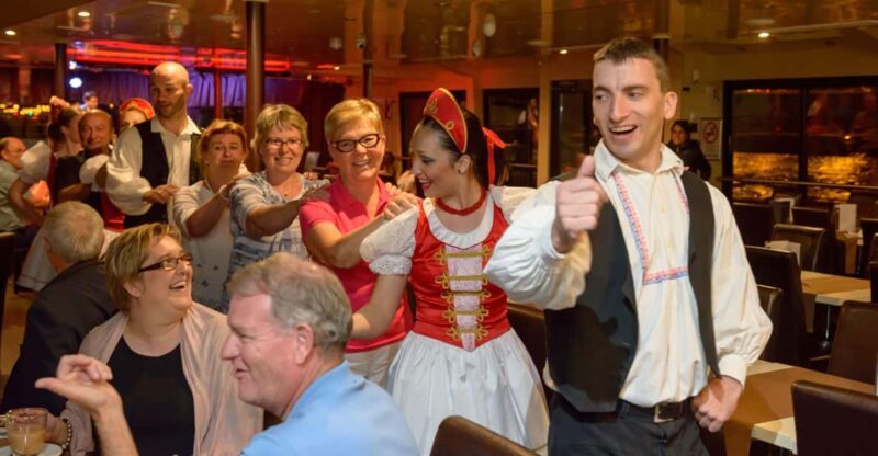Budapest: Danube Cruise with Folk Dancing and Drinks - The Entertainment: Live Music and Folk Dancing