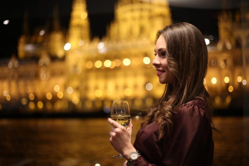 Budapest: Danube Cruise with Folk Dancing and Drinks - Drinks and Atmosphere: Relaxed and Social