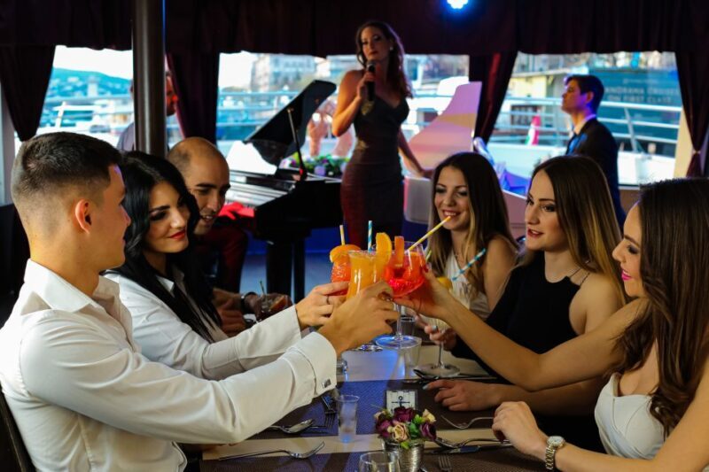 Budapest: Danube Drink and Piano Show - What Travelers Should Know