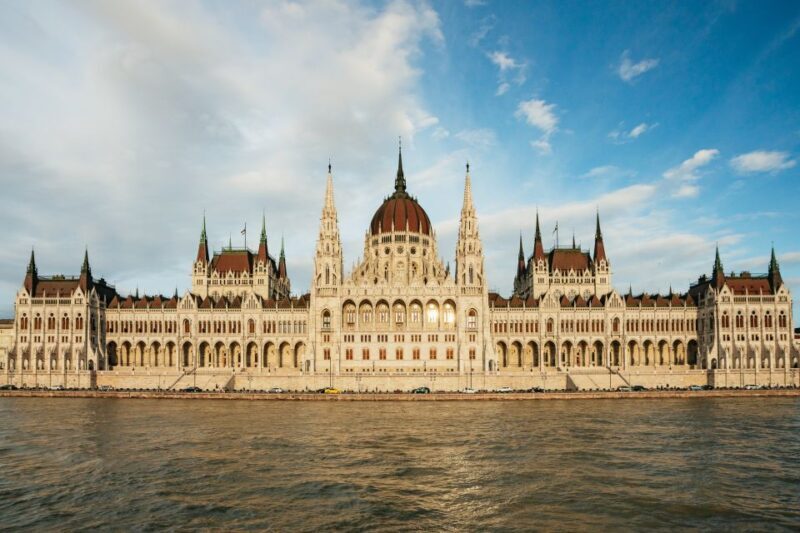 Budapest: Danube River City Lights Express Cruise - An In-Depth Look at the Experience