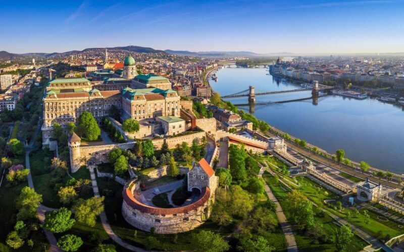 Budapest: Day or Night River Cruise on Panoramic Boat - Timing and Schedule