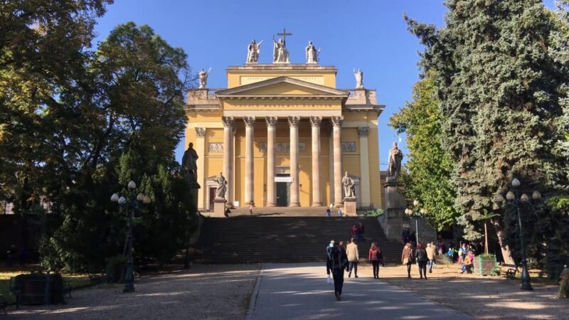 Budapest: Eger Private Day Trip with Wine Tasting with Local - Key Points