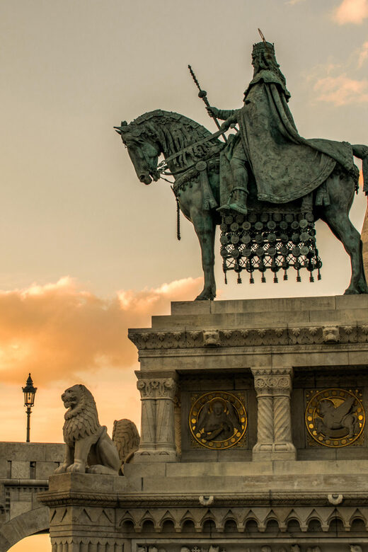 Budapest exploration for solo travelers with local companion - Key Points