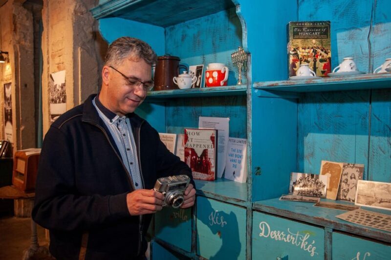 Budapest: Ghetto Wall Exhibition Tour with History Guide - The Optional Guided Lecture and Walking Tour