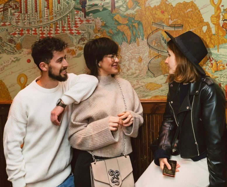 Budapest: Guided Bar Crawl Walking Tour - Key Points