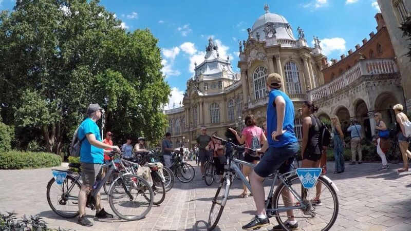 Budapest: Guided Bike & E-bike Tour with a Goulash - The Guides and Group Experience