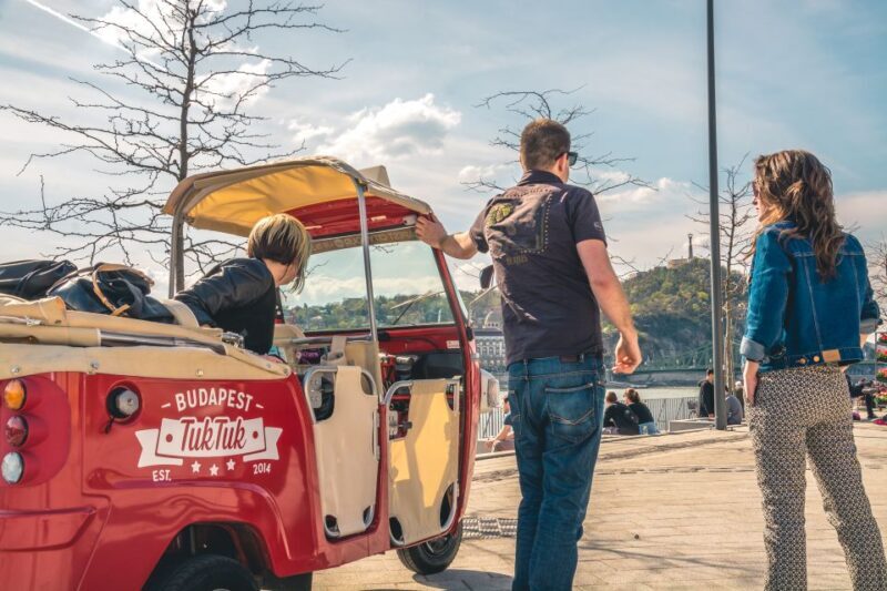 Budapest: Half-Day Exclusive Highlights Private Tour - Budapest: Half-Day Exclusive Highlights Private Tour