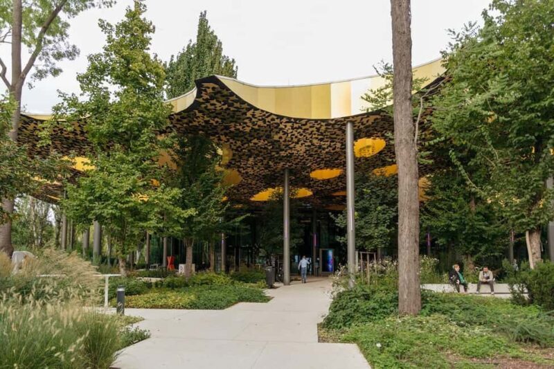 Budapest: Heroes' Square and City Park Tour with Folk Music - FAQ