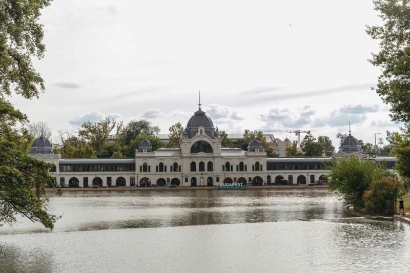 Budapest: Heroes' Square and City Park Tour with Folk Music - Final Thoughts