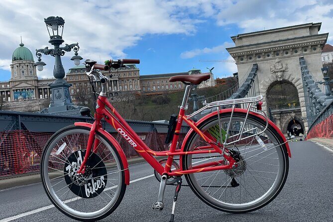 Budapest Highlights Private Bike Tour - Exploring Budapest by Bike: An Authentic Introduction
