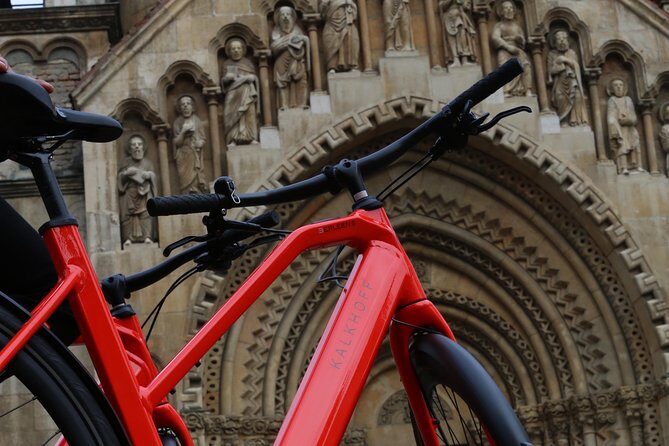 Budapest: Historic Downtown ride on E-Bicycles Buda & Pest - Why Ride a Bicycle in Budapest?