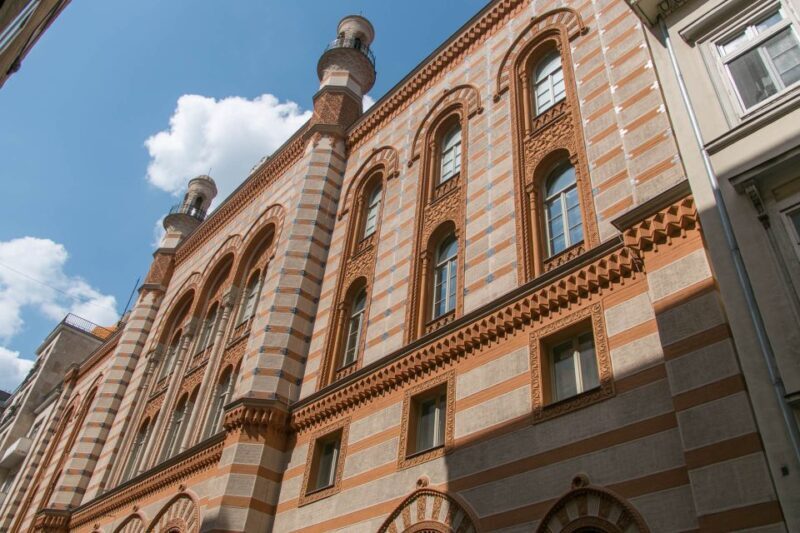 Budapest: Jewish Heritage Walking Tour with Historian Guide - A Detailed Look at What You Can Expect
