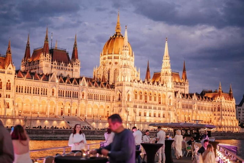 Budapest: Lotus Cruise with Unlimited Premium Drinks - Key Points