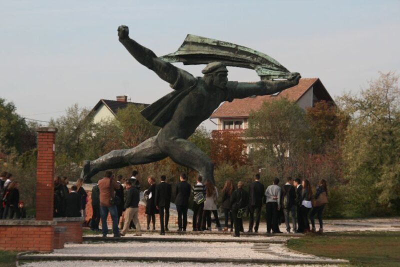 Budapest: Memento Park and Icons of Communism Guided Tour - The Itinerary in Focus