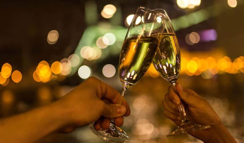 Budapest: Midnight Prosecco Cruise - The Practicalities: Comfort and Convenience