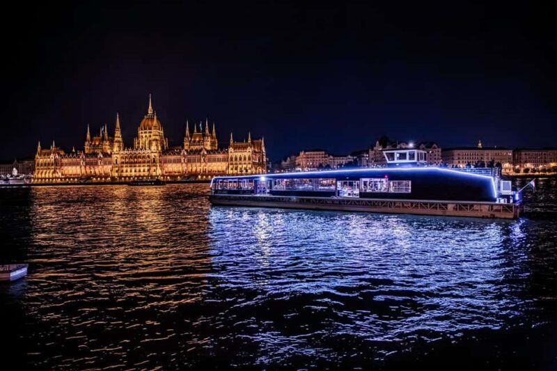 Budapest: Night Lights Cruise - Who Should Take This Cruise?