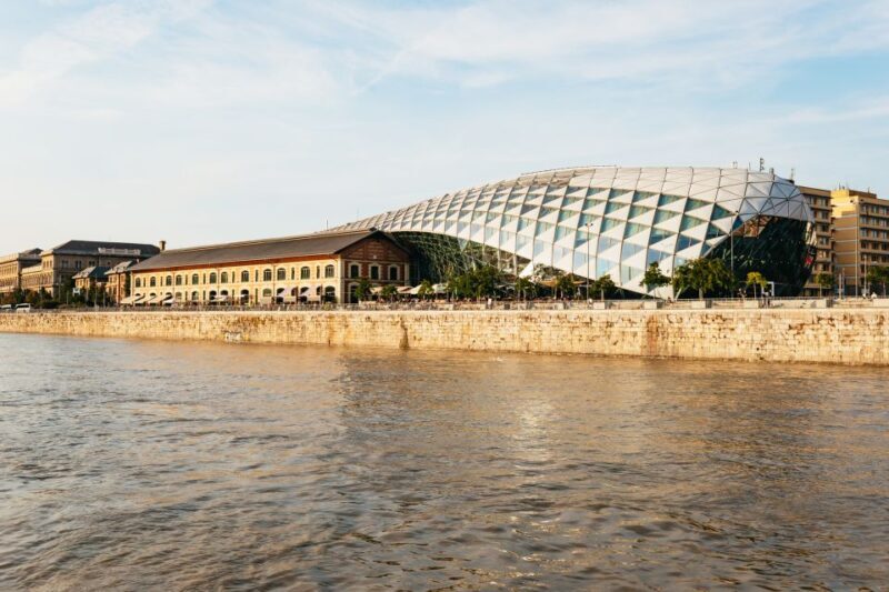 Budapest: Nighttime or Daytime Sightseeing Cruise - What to Expect from the Cruise