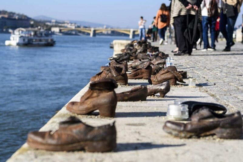 Budapest: Parliament, Christmas Market and Ferris Wheel - What Makes This Tour Stand Out