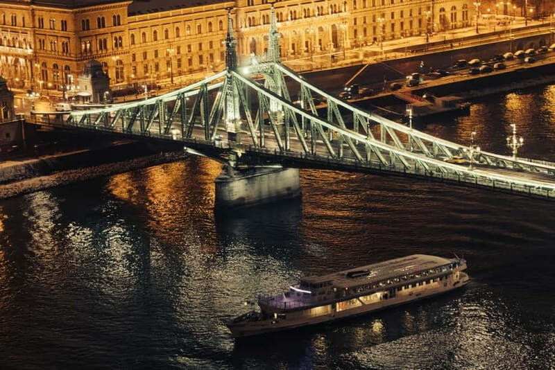 Budapest: Parliament Panorama Cruise - Key Points