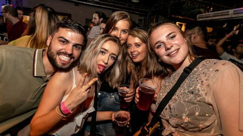Budapest: Party District Bar-Hop with 2hr Unlimited Drinks - Summary: Who Is This Tour Best For?