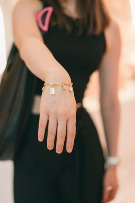 Budapest: Personalized Bracelet-Making Experience - Key Points