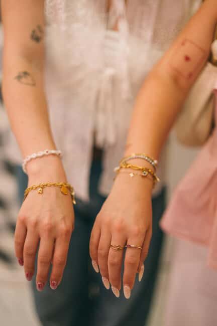 Budapest: Personalized Bracelet-Making Experience - Practical Details and Tips