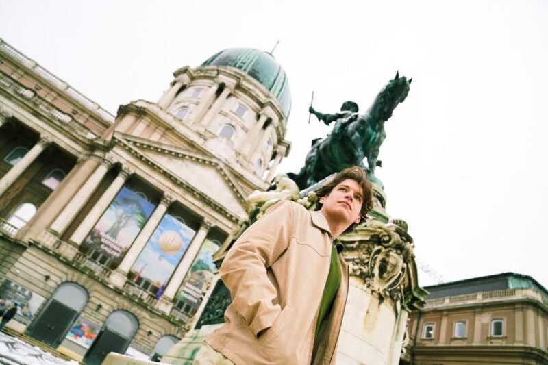 Budapest: Photo Session with Professional Local Photographer - Setting the Scene: What to Expect During Your Photo Session
