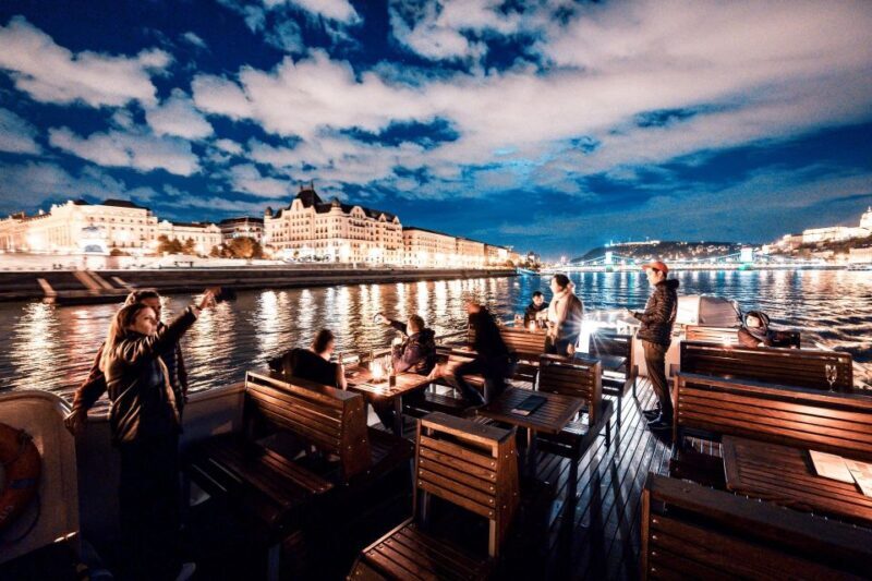 Budapest: Premium Sightseeing Cruise with Tokaj Frizzante - Authentic Perspectives from Travelers