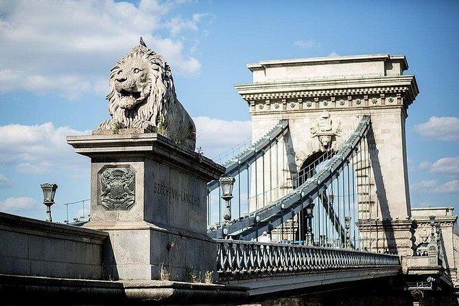 Budapest PRIVATE city tour and FOOD TOUR in Central Market Hall - What Travelers Love and What to Consider