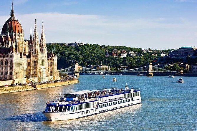 Budapest PRIVATE city tour and FOOD TOUR in Central Market Hall - FAQ